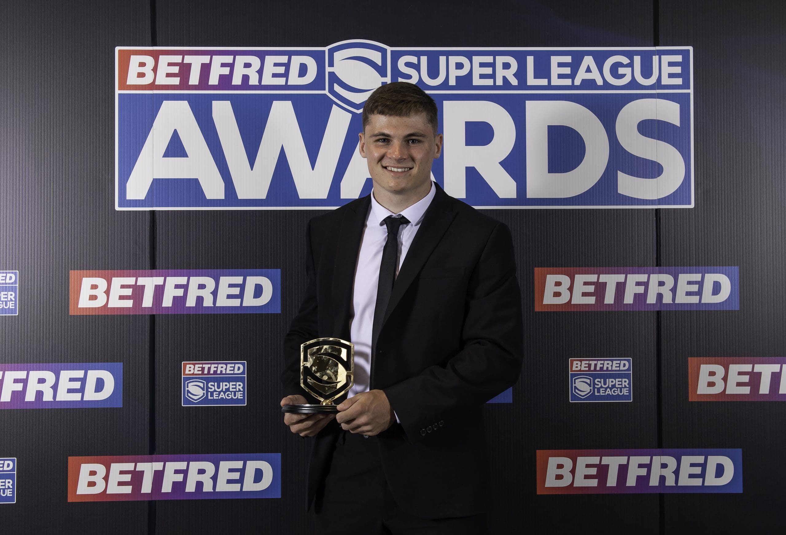 Behind the Scenes: Welsby retains Super League Young Player of the Year ...
